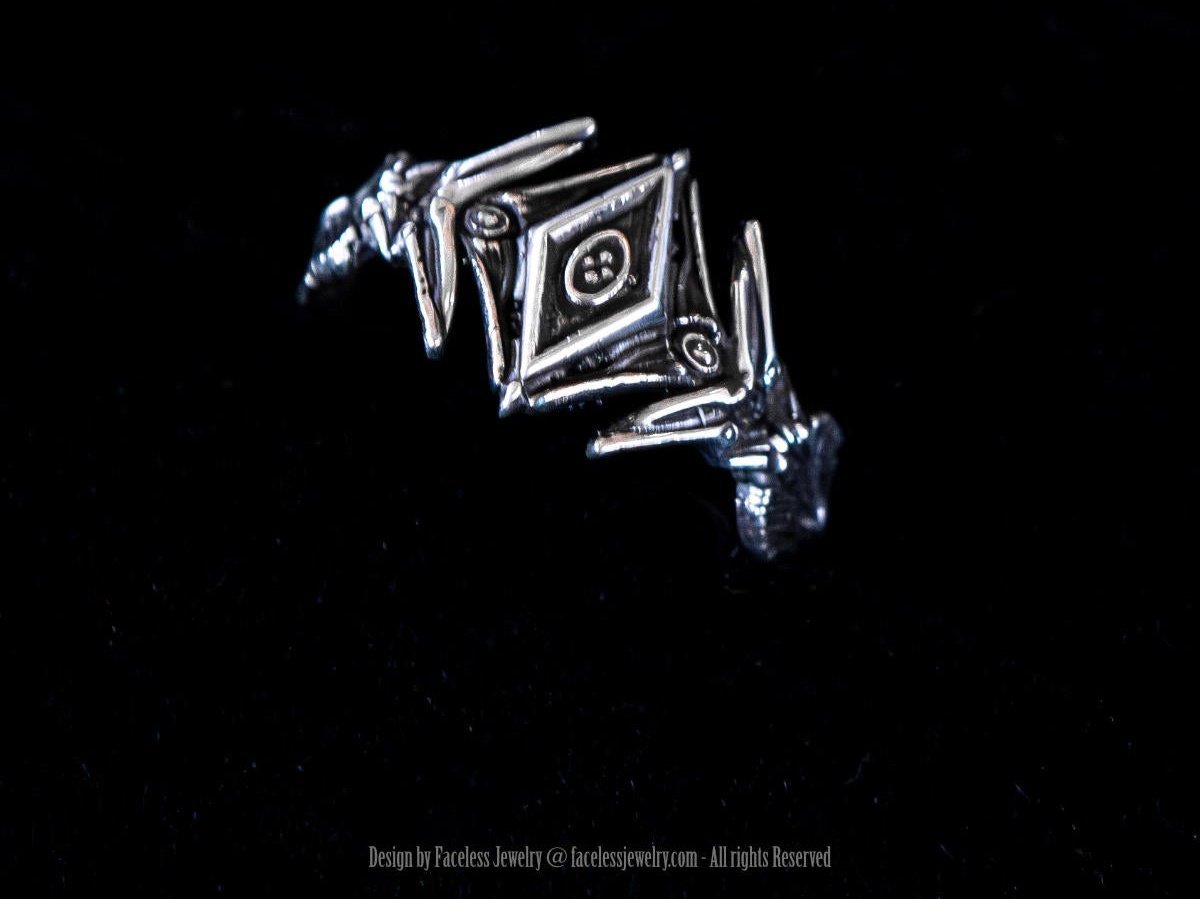 The Luxurious Beauty of Sterling Silver – Faceless Jewelry